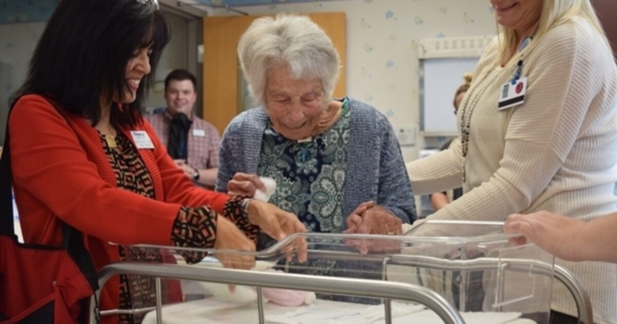 CoxHealth | 103-year-old nurse comes back to visit Cox Branson